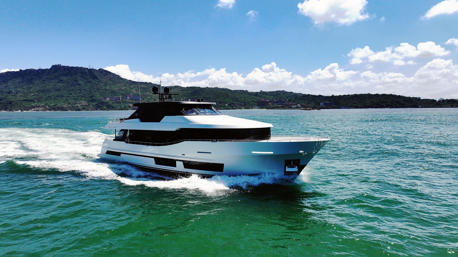 The new design features on board Ocean Alexander’s latest entry-level yacht